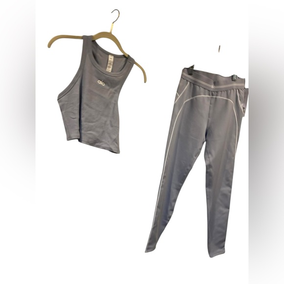 ALO Yoga | Pants & Jumpsuits | Nwt Alo Yoga Leggings And Tank Set ...